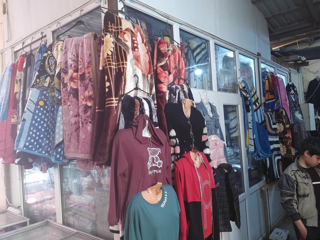 Giyim mağazası Geyim ve ayaqqabi, Bakü, foto