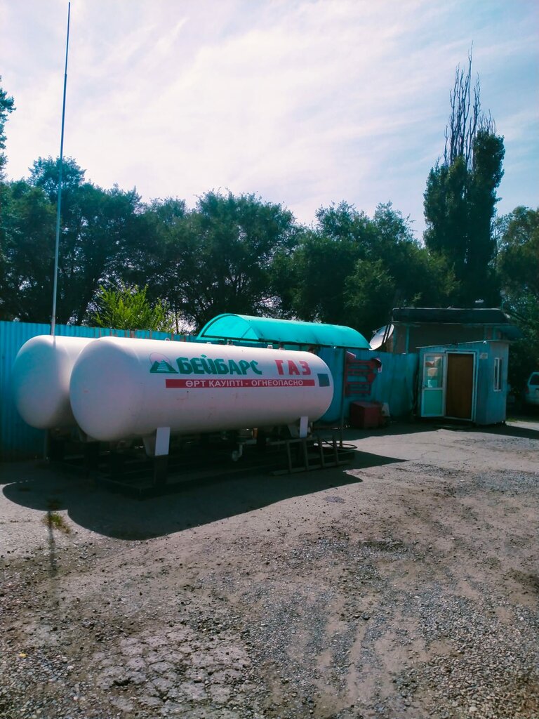 Otogaz dolum istasyonu Beibars Gaz, Zhetysu ili, foto