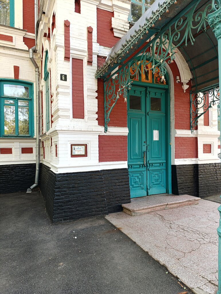 Ortodoks kiliseleri Khram Pokrova Presvyatoy Bogoroditsy, Novokubansk, foto