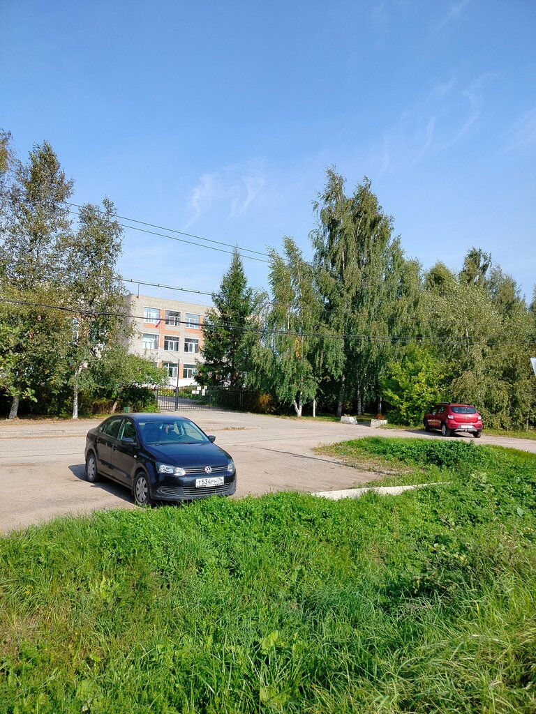 Ortaokul Borisoglebskaya srednyaya obshcheobrazovatelnaya shkola № 2 Mou, Yaroslavskaya oblastı, foto