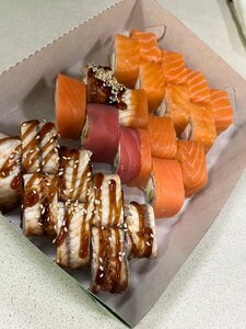 Sushi Love (Makovskogo Street No:28, Odintsovo), suşi restoranı  Odintsovo'dan