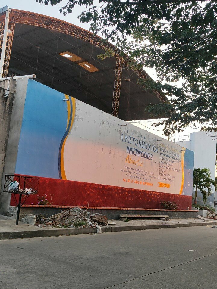 Ortaokul Colegio Cristo Redentor Kids, Santa‑Krus, foto