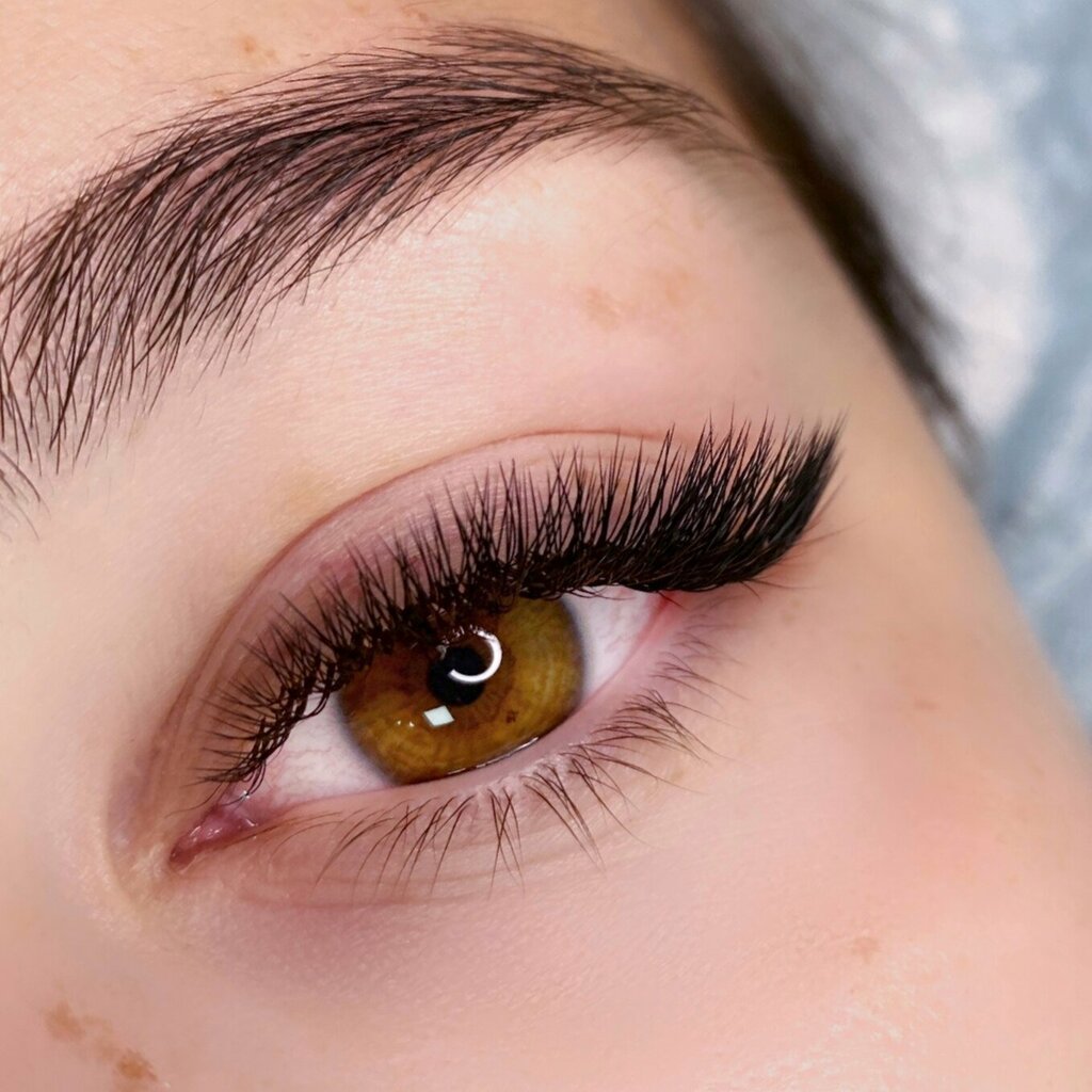 Kaş ve kirpik salonu Студия обучения и наращивания ресниц, Omsk, foto