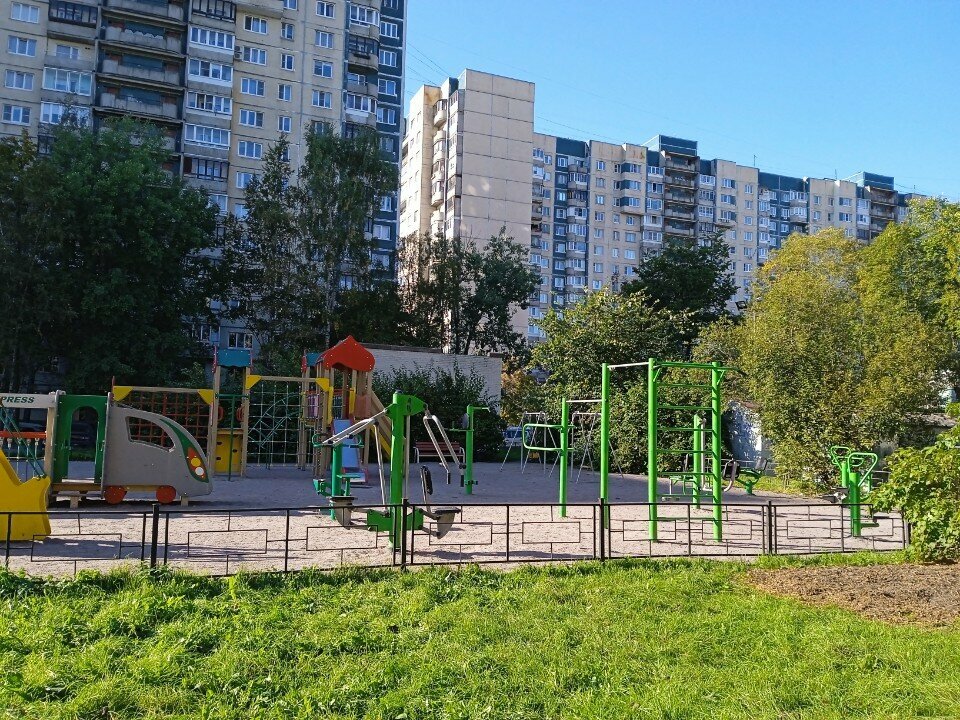 Oyun alanı Playground, Saint‑Petersburg, foto