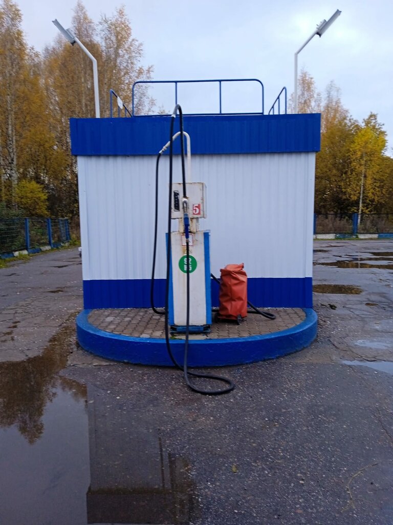 Benzin istasyonu Azimut, Vologodskaya oblastı, foto