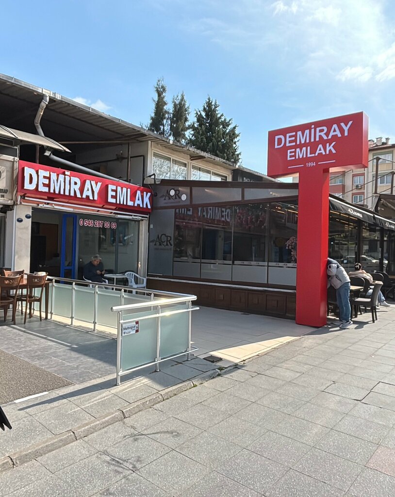 Emlak ofisi Demiray Emlak, İzmir, foto