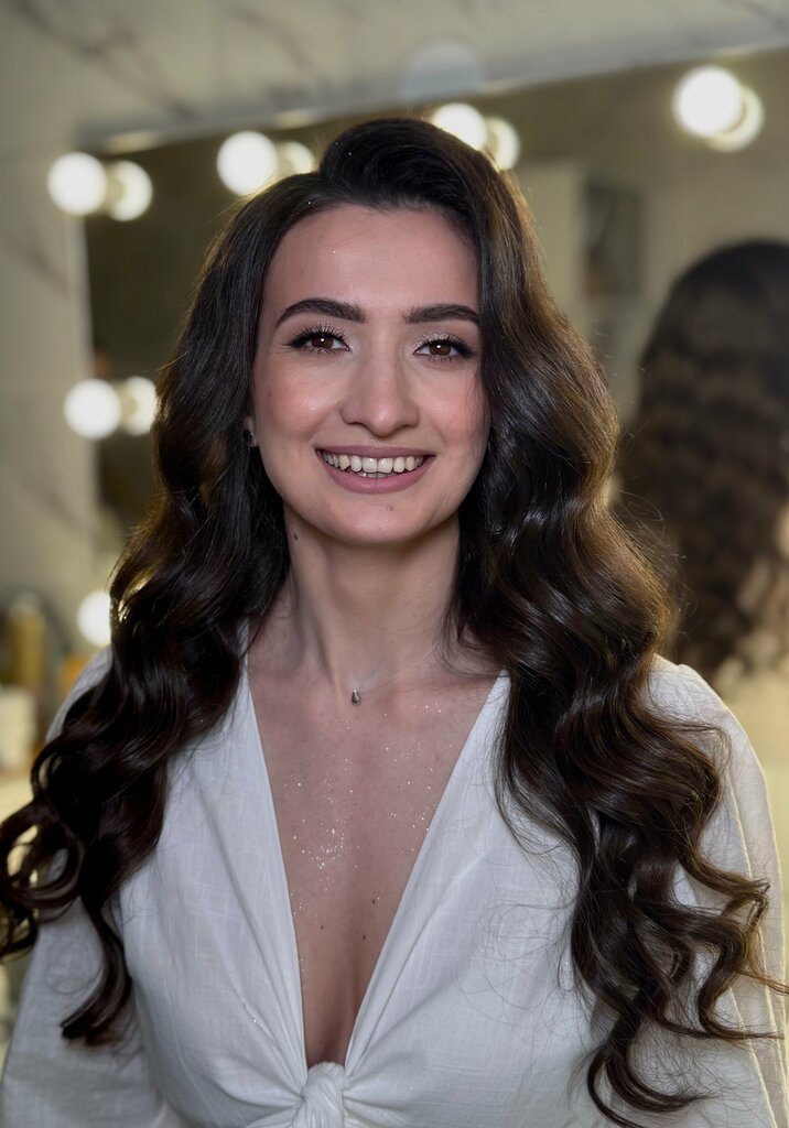 Stil uzmanı, makyöz Shine бьюти студия, Yekaterinburg, foto