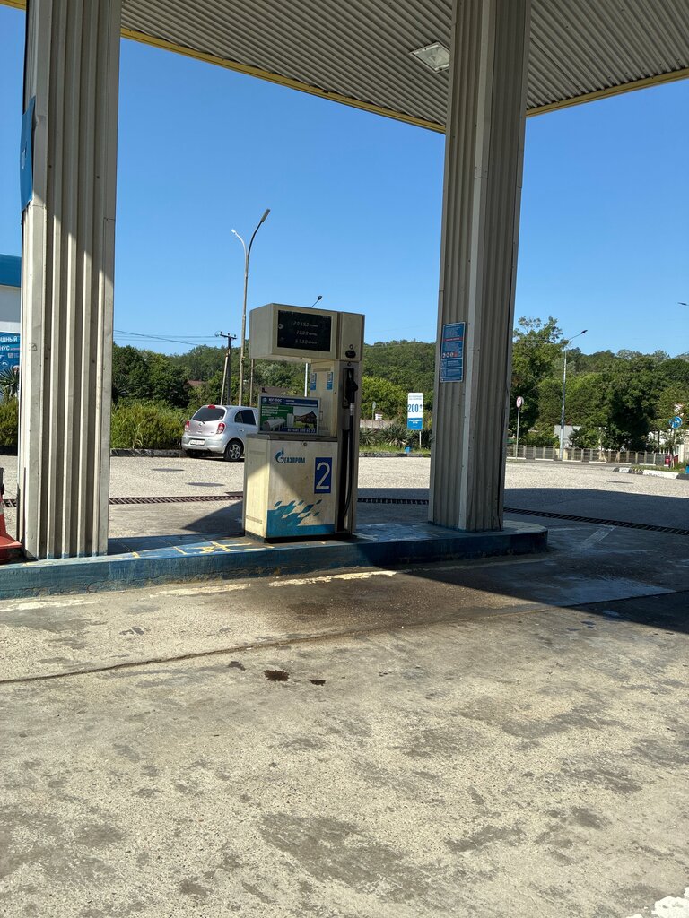 Benzin istasyonu Gazpromneft, Soçi, foto