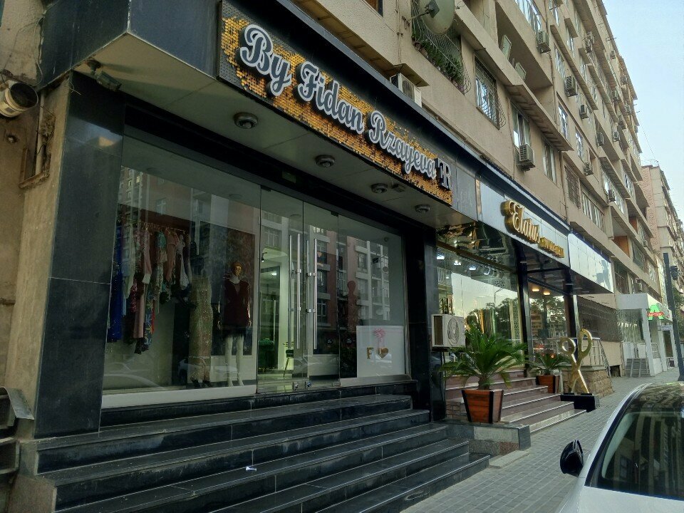 Giyim mağazası F Couture by Fidan Rzayeva, Bakü, foto
