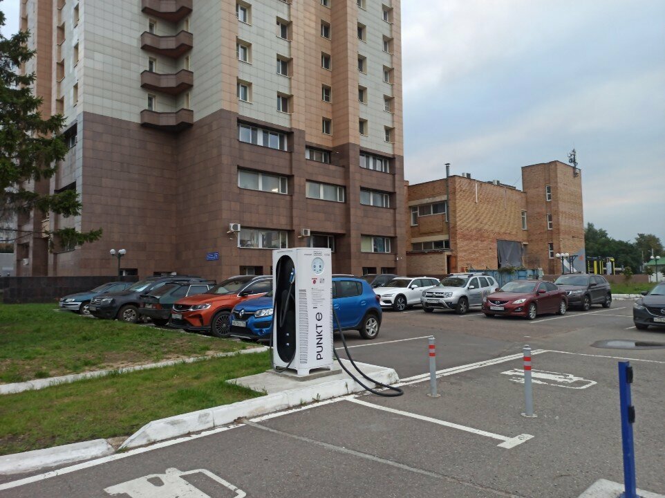 Elektrikli oto şarj istasyonları Punkt E, Kazan, foto