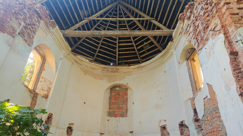 Turistik yerler Руины Свято-Троицкой церкви, Vitebskaya oblastı, foto