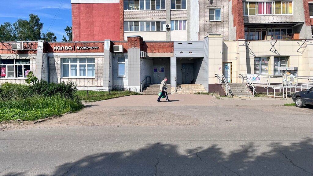 Banka Sovkombank, Tutayev, foto