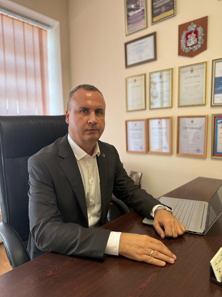 Avukatlar Advokate Kiryunikov A. V., Simferopol (Akmescit), foto