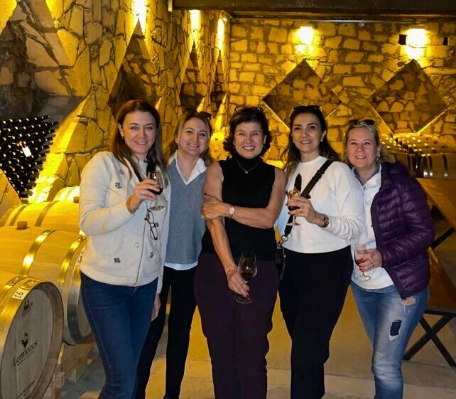 Şarap ve içki toptan satışları Lermonos Wines, Çal, foto