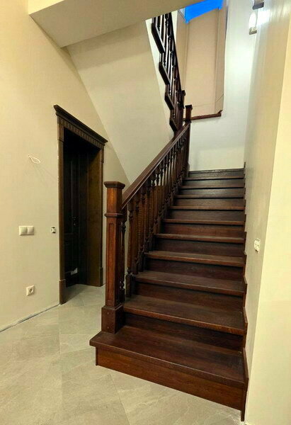 Merdiven ve korkuluklar Kupilestnicu, Minsk, foto