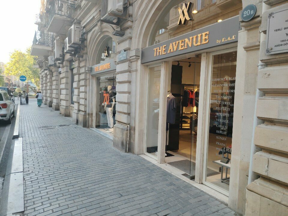 Giyim mağazası The Avenue, Bakü, foto
