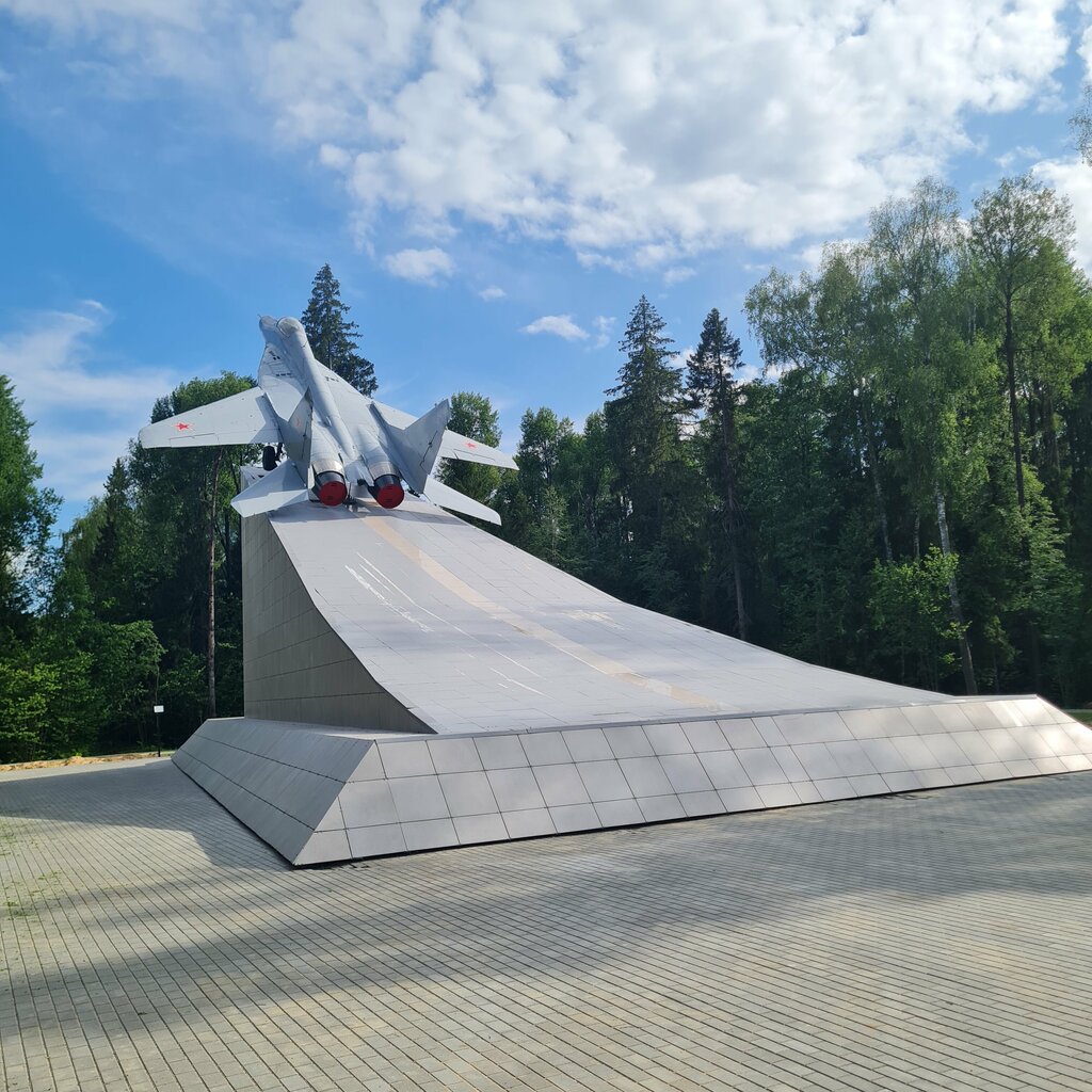 Teknoloji anıtı Истребитель МиГ-29, Vladimirskaya oblastı, foto