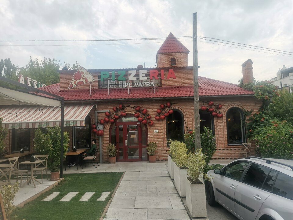 Pizzacılar Pizzeria pe Vatră, Kişinev, foto