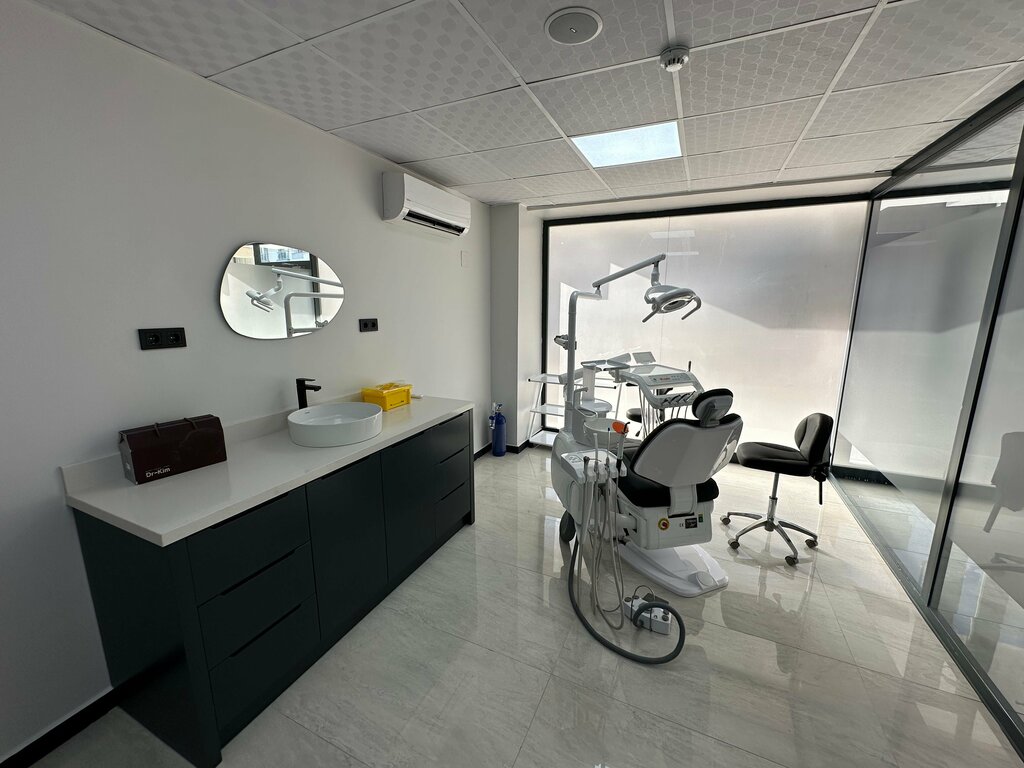 Tıp merkezleri ve klinikler Diş Hekimi Muhammed Furkan Pazar, Silifke, foto