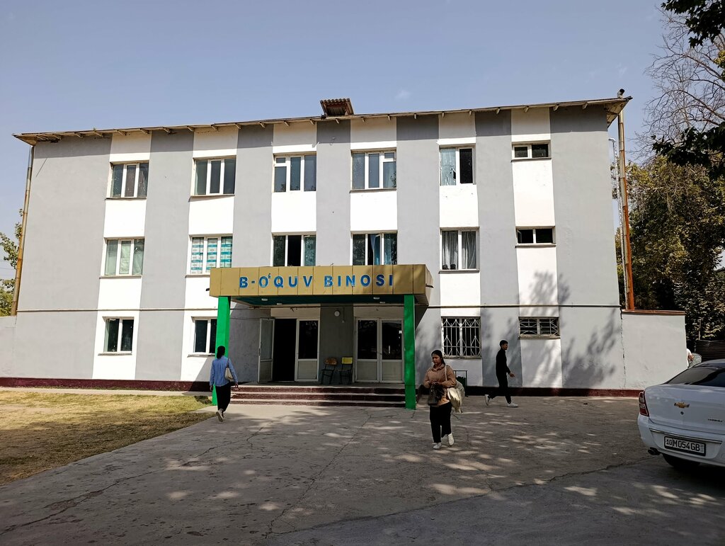 Meslek yüksekokulu Professional Technical School of Industry and Transport, , foto