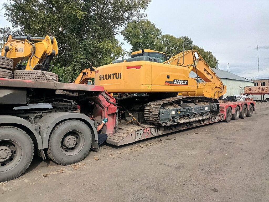 Yük taşımacılığı Тралист, Novokuznetsk, foto