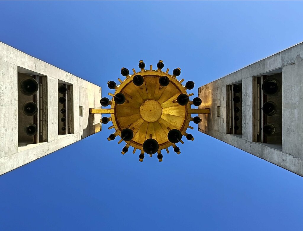 Turistik yerler Arch-a belfry with a Carillon, Saint‑Petersburg, foto