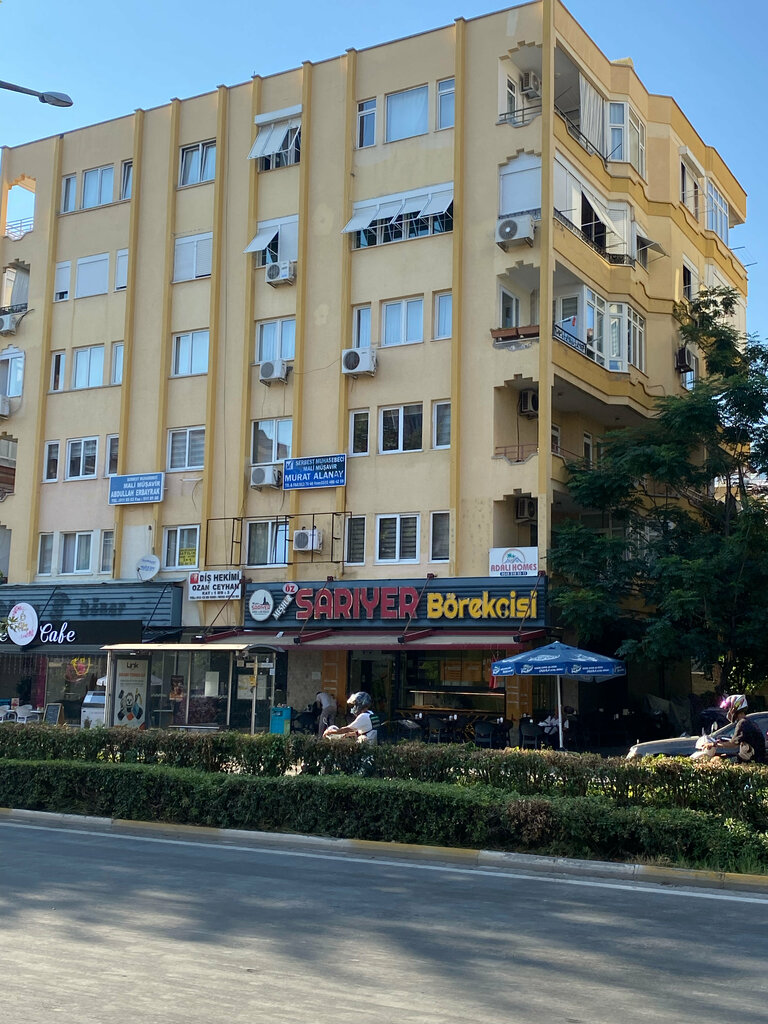 Ekmek fırını Sarıyer Börekçisi, Alanya, foto
