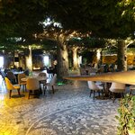 Restoran (Gənclik küçəsi No:80), restoran  Bakü'den