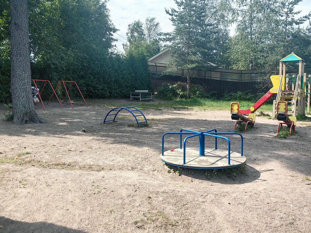Oyun alanı Playground, Saint‑Petersburg ve Leningradskaya oblastı, foto