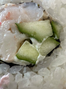 SushiSell (ulitsa Khusaina Yamasheva No:4В), suşi restoranı  Bügülme'den