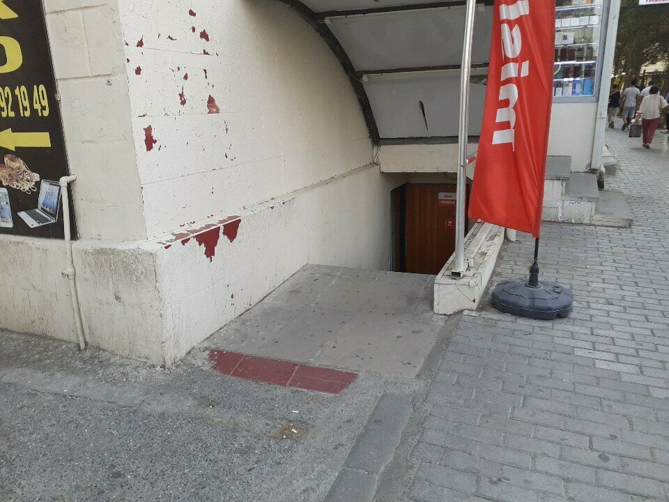 Şans oyunu bayileri Misli, Bakü, foto