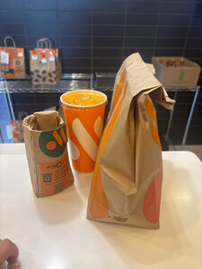 Vkusno — i tochka (Beryosovaya Street No:4), fast food  Vidnoye'den