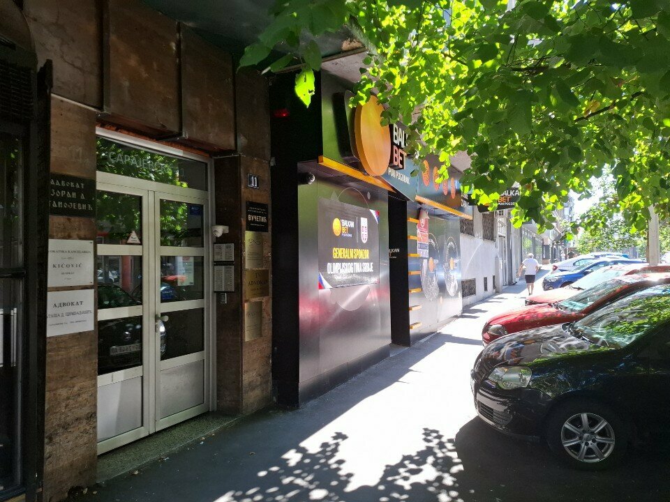 Avukatlar Nataša D. Cimbaljević, Belgrad, foto