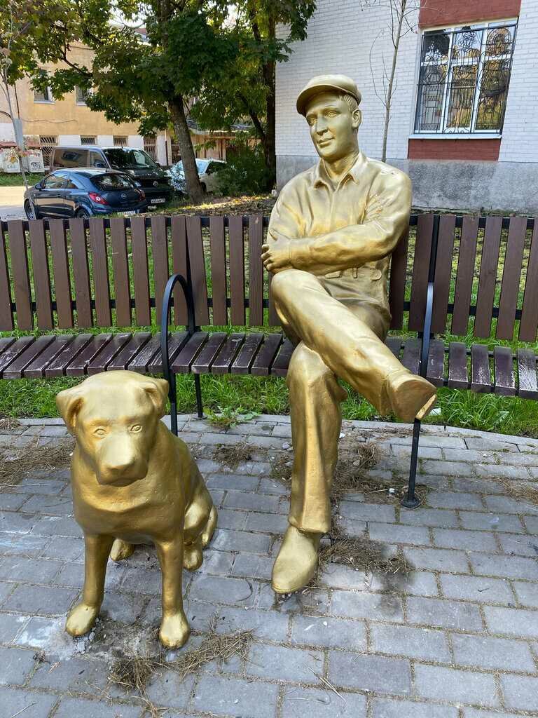 Teknoloji anıtı Основной боевой танк Т-80, Luga, foto