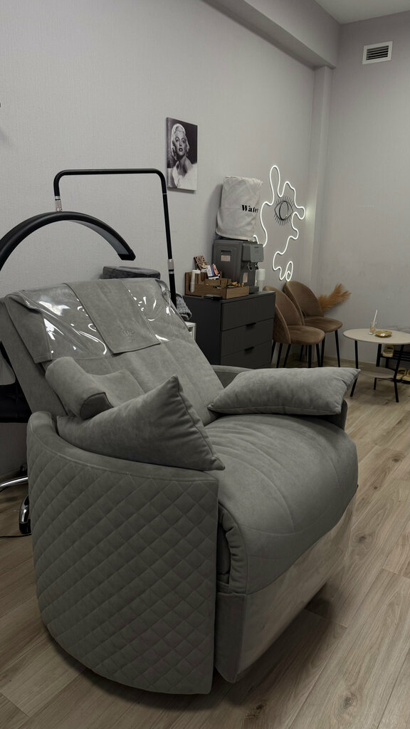 Kaş ve kirpik salonu S&l. Lashes, Saint‑Petersburg, foto