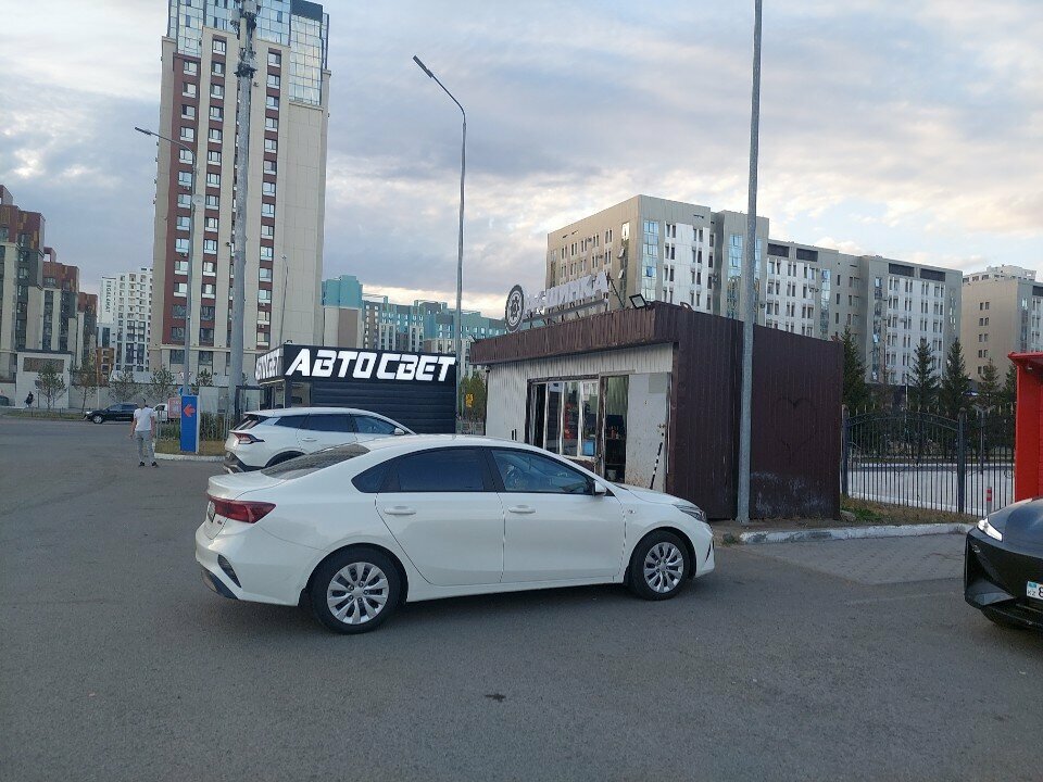 Otomotiv aydınlatma Auto light, Astana, foto