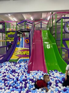 БегиИграй (ulitsa Tevosyana No:25), eğlence merkezleri  Elektrostal'den