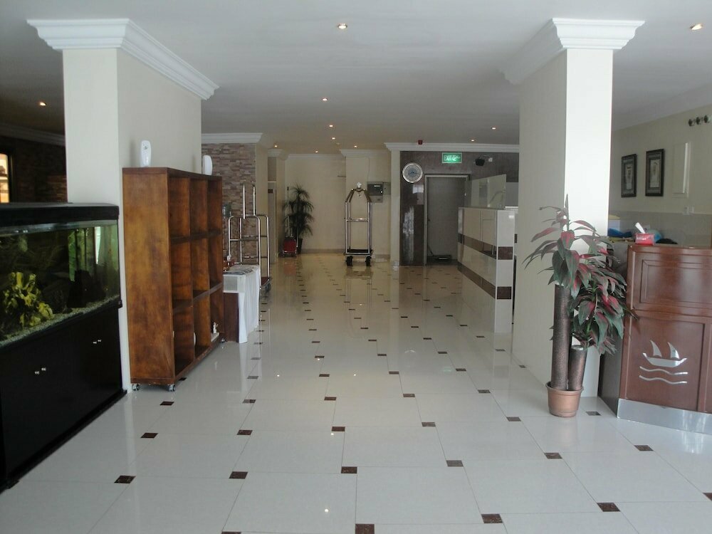 Otel Marina Royal Hotel Suites, Dünya, foto