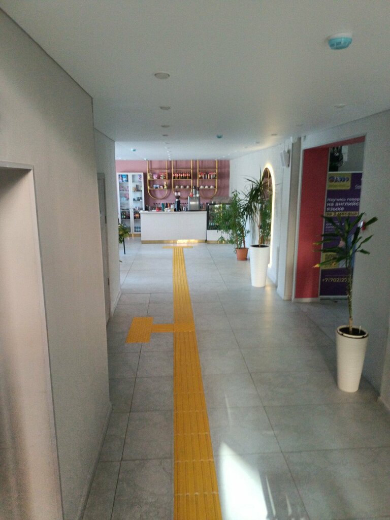 Yabancı dil kursları Grand Luxe, Kostanay, foto