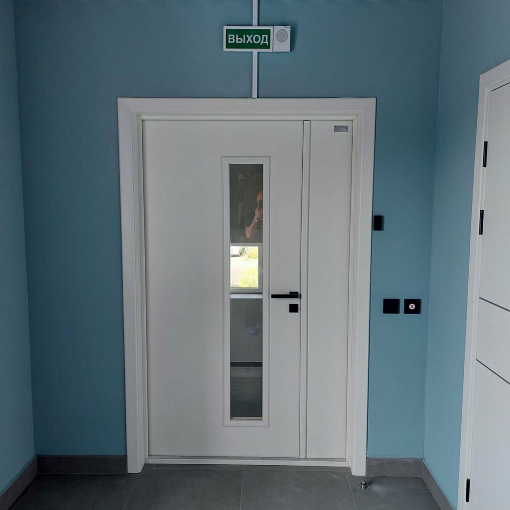 Kapılar Оскас, Minsk, foto