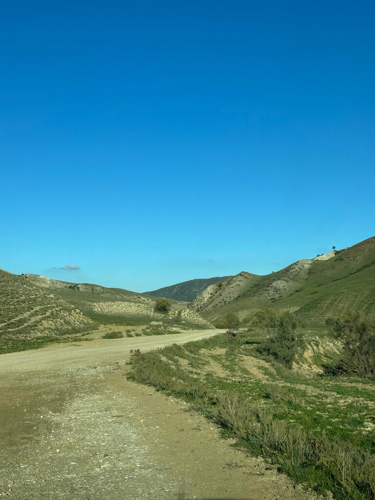 Dağ zirvesi Mount Pirjan, Dağıstan, foto