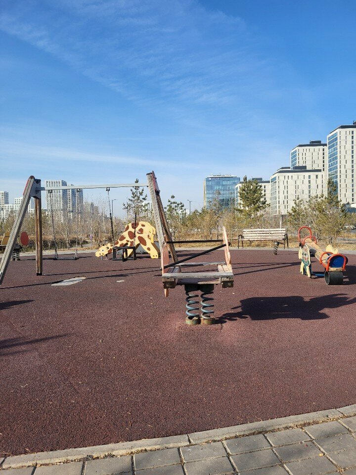 Oyun alanı Playground, Astana, foto