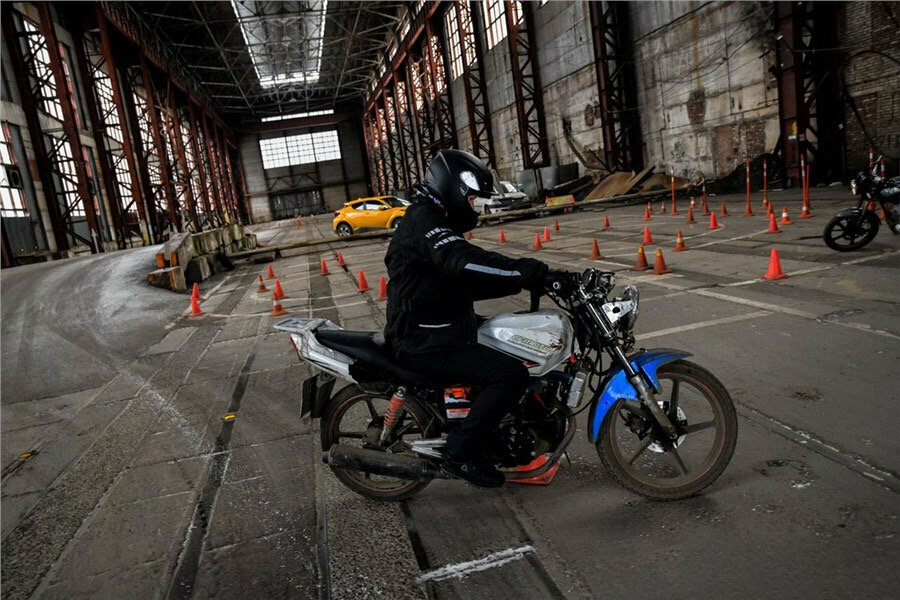 Sürücü kursları Udacha plus, Krasnoyarsk, foto