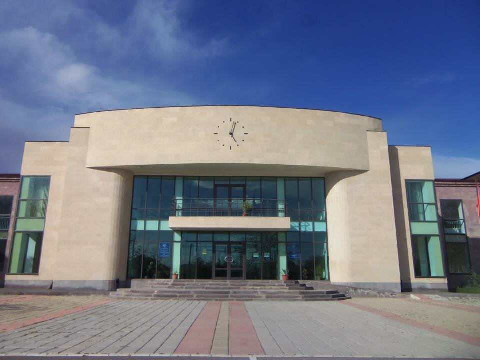 Ortaokul Ashtarak basic school № 1 named after Nerses Ashtaraketsi, Aştarak, foto