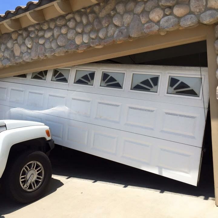 Kapılar 24/7 Riverside Garage Doors, Kaliforniya Eyaleti, foto