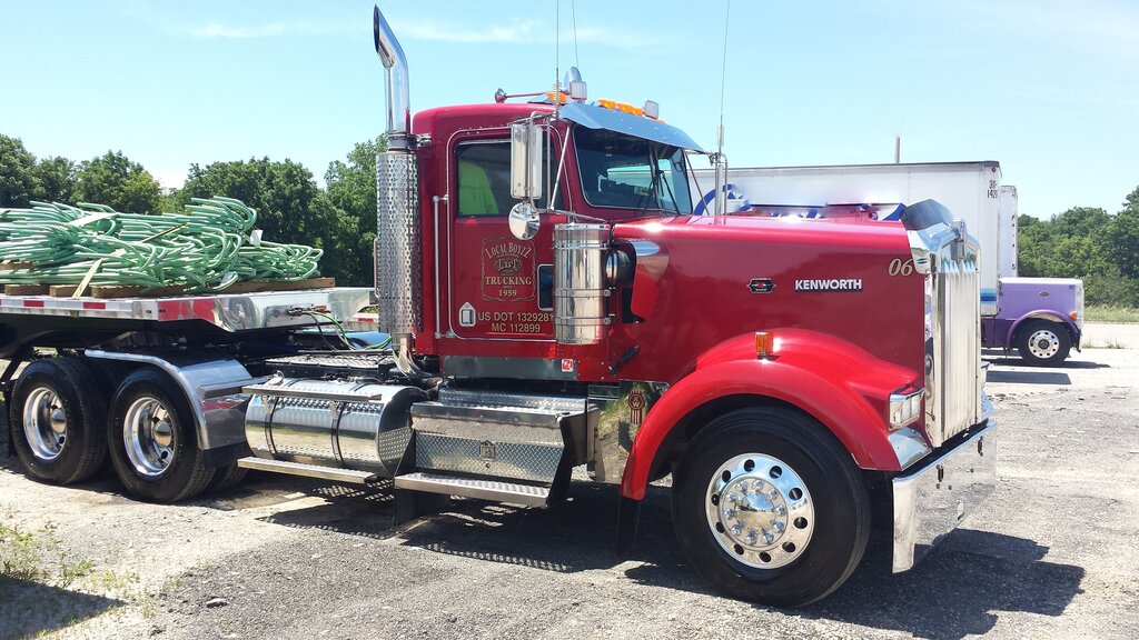 Kamyon ve ağır vasıta satış ve servis firmaları LocalBoyzz Trucking, İllinois, foto
