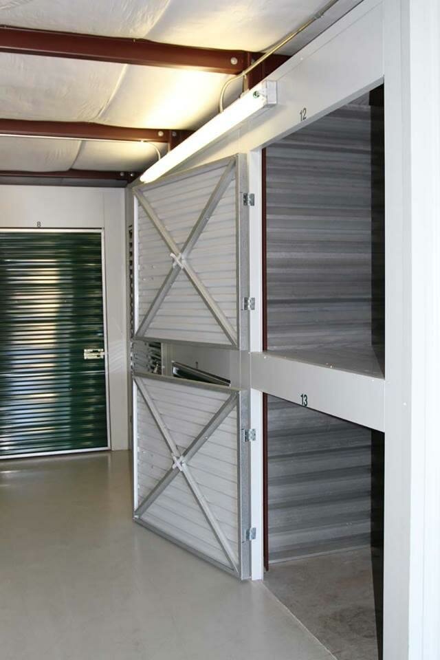 Depo hizmetleri Out O’ Space Storage & Office Park, Florida Eyaleti, foto