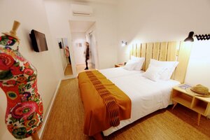 Hall Chiado (Rua do Alecrim No:45), otel  Lizbon'dan