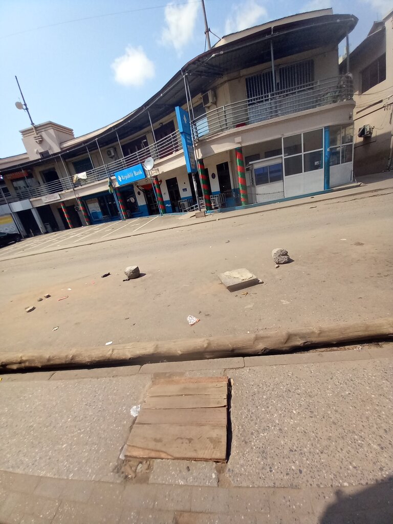 Banka Fidelity Bank Ghana Ltd - Okaishie Branch, Akra, foto