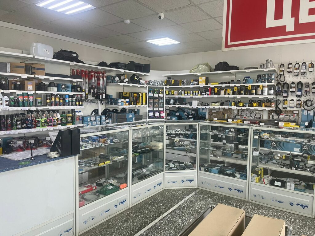 Otomobil yedek parçaları Detali mashin Gaz, Tiumen, foto